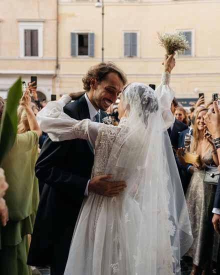 Le foto del matrimonio da film della figlia del produttore di Checco Zalone