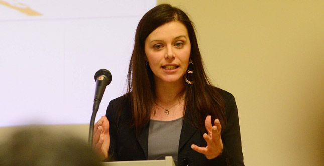 Dalle Bestie di Satana alla seconda laurea: la nuova vita di Elisabetta ...