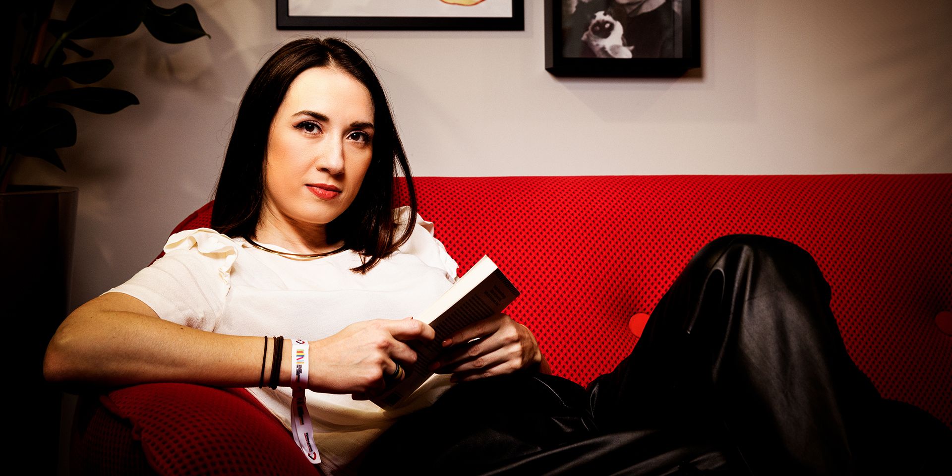 Felicia Kingsley vende più di 2 milioni di libri: "Non chiamatemi guru"