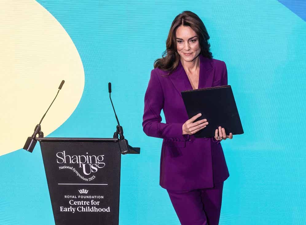 Kate Middleton punta tutto sul viola e vince: guarda le foto