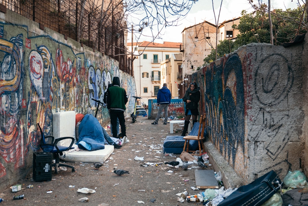 La droga a Palermo. Lo spaccio al mercato Ballarò