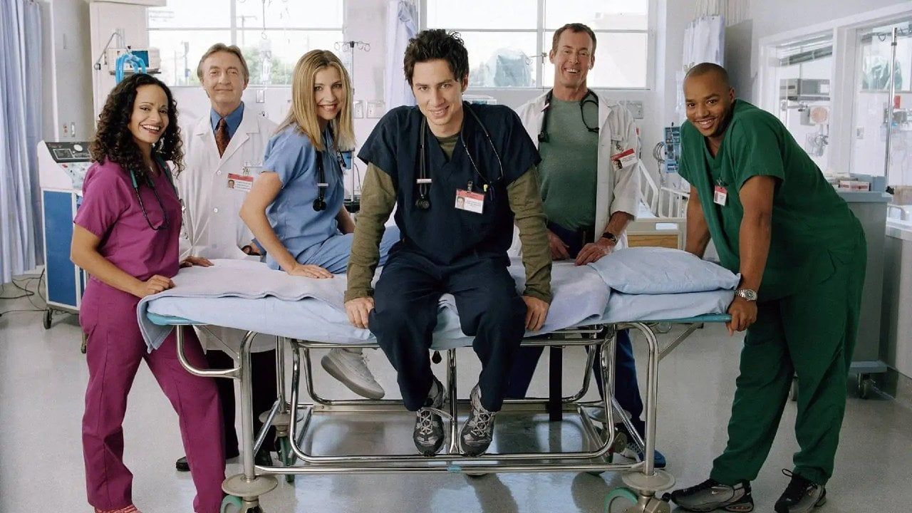 Scrubs: la serie medical torna con un reboot e con il cast originale
